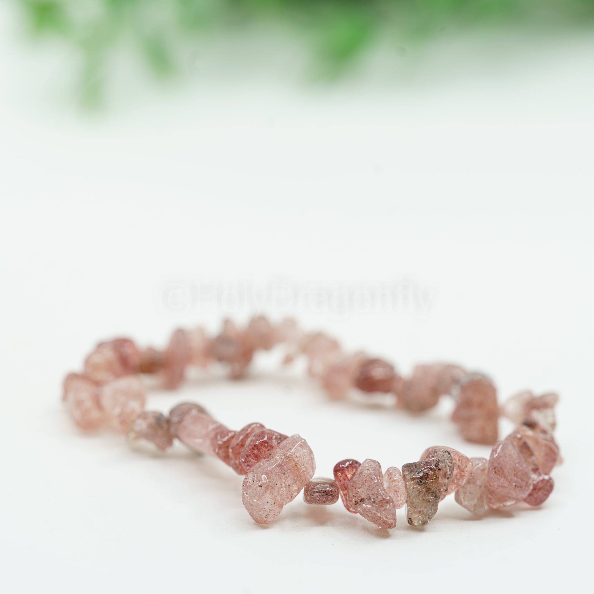 Magiška Braškinio kvarco Apyrankė "čipsiukai" - Holy Dragonfly